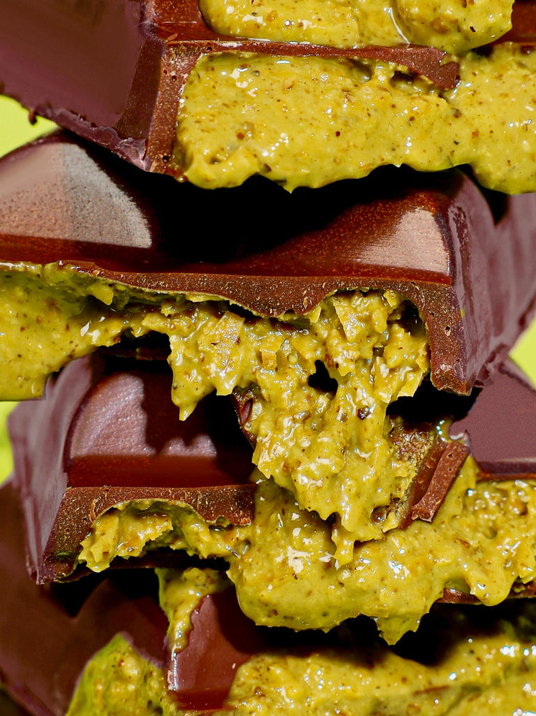 Pistachio Knafeh Chocolate Bar | Order Online USA – Magno Chocolates